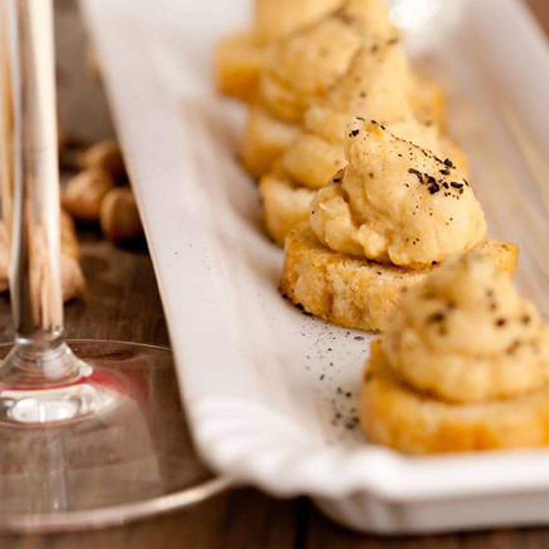 Toasted bread with chickpea purée and Colonna mustard oil – Uncommon ...